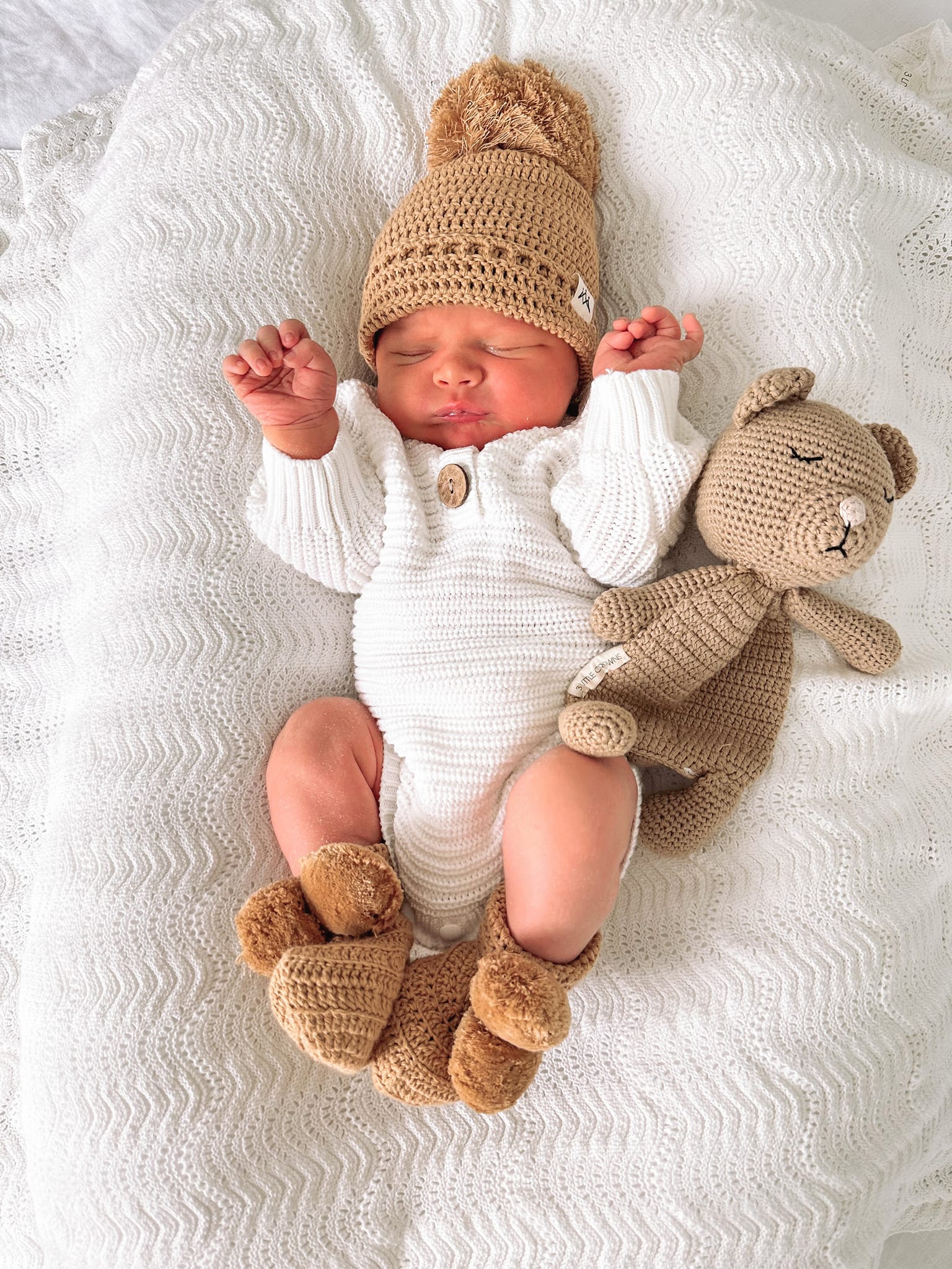 Newborn Comforters Cuddle Me - Bear | 3 Little Crowns