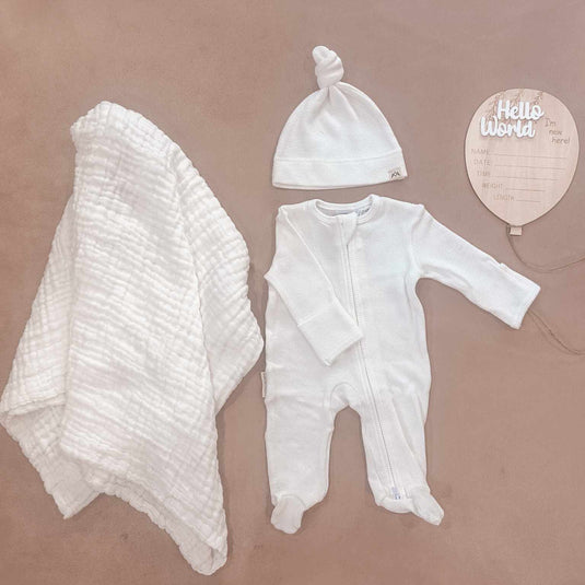 Birth Announcement Bundle - Surprise Baby – 3 Little Crowns